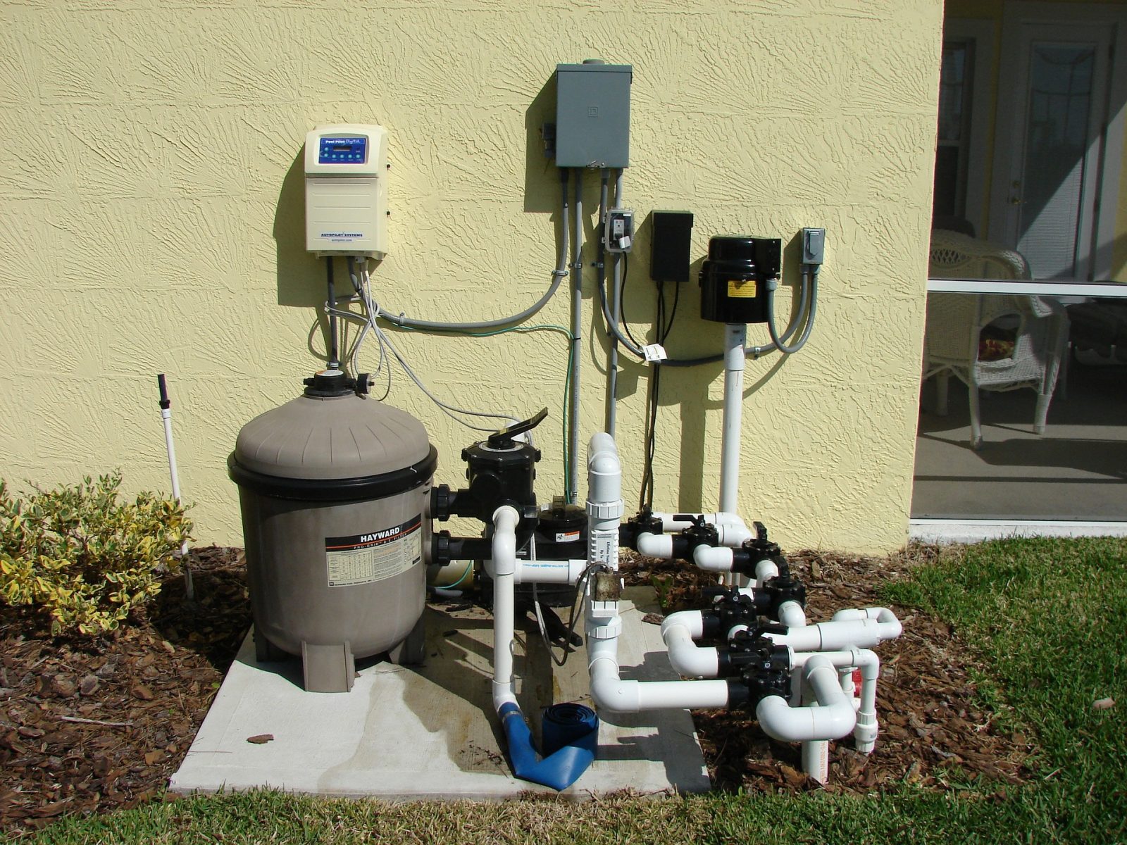 7 Benefits of Variable Speed Pool Pump | Aloha Desert Pools